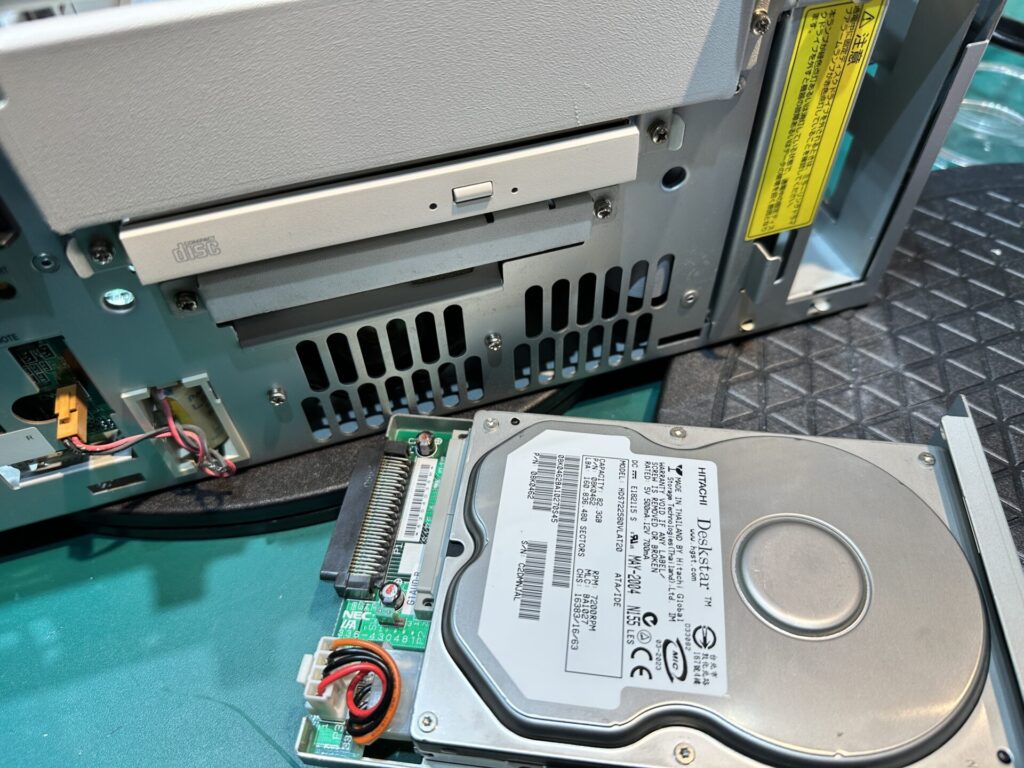 産業用パソコン FC98-NX FC-20X HDD故障とCDROMドライブの交換 | 滋賀ビジネスPC